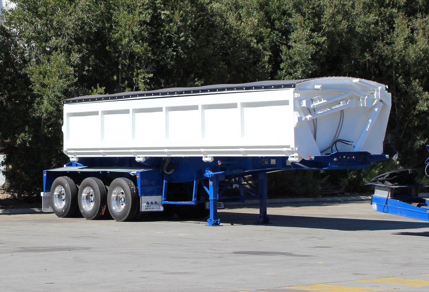 Side Tippers | AAA Trailers Melbourne