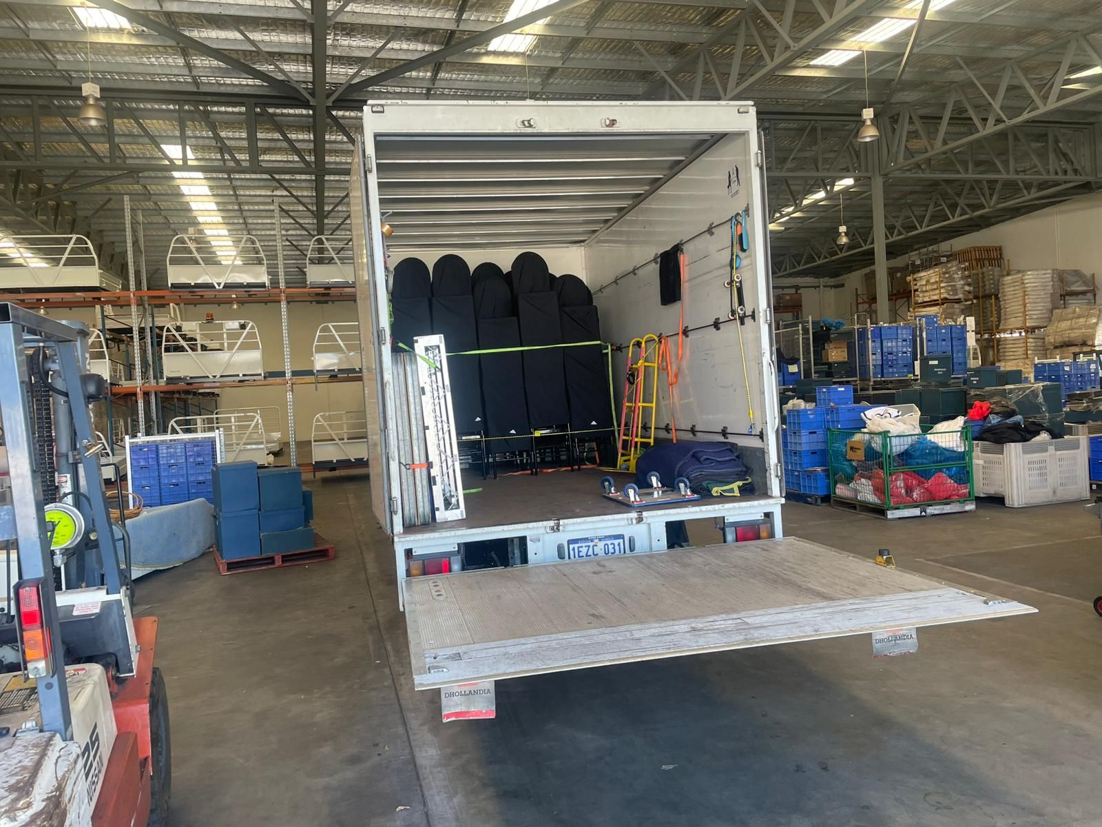Hiab & Tilt Tray Hire Perth | Container & Machinery Transport Perth ...