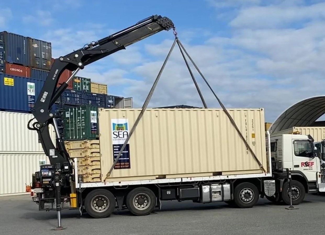 Hiab & Tilt Tray Hire Perth | Container & Machinery Transport Perth ...