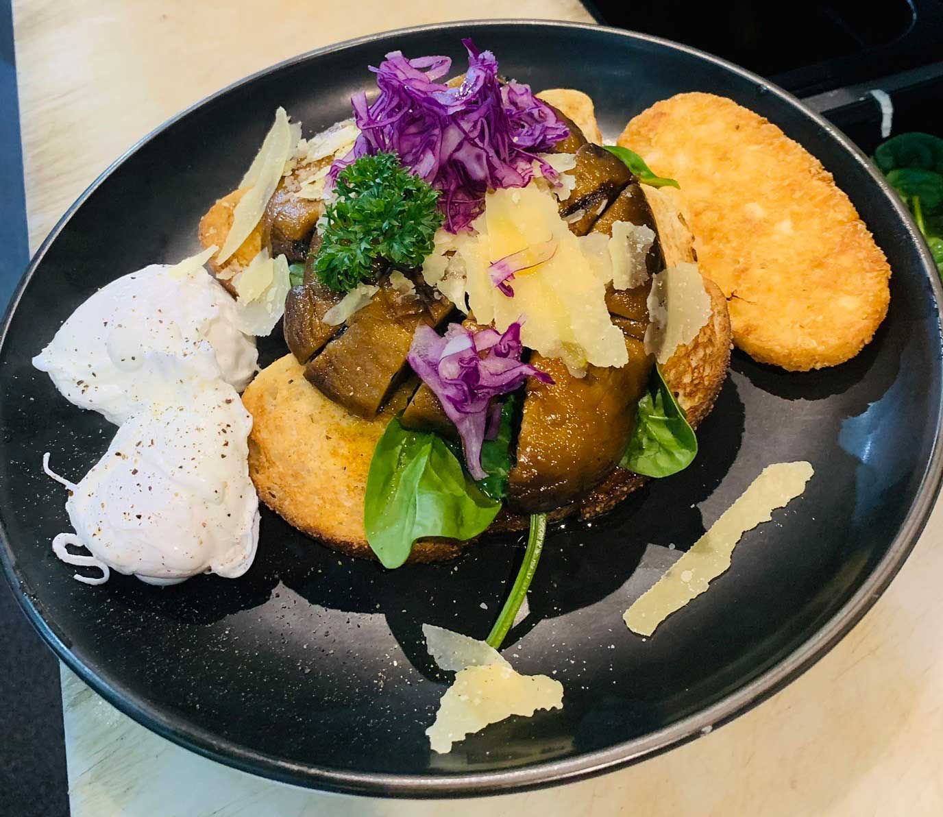 Delish Cafe & Thai Restaurant Cessnock