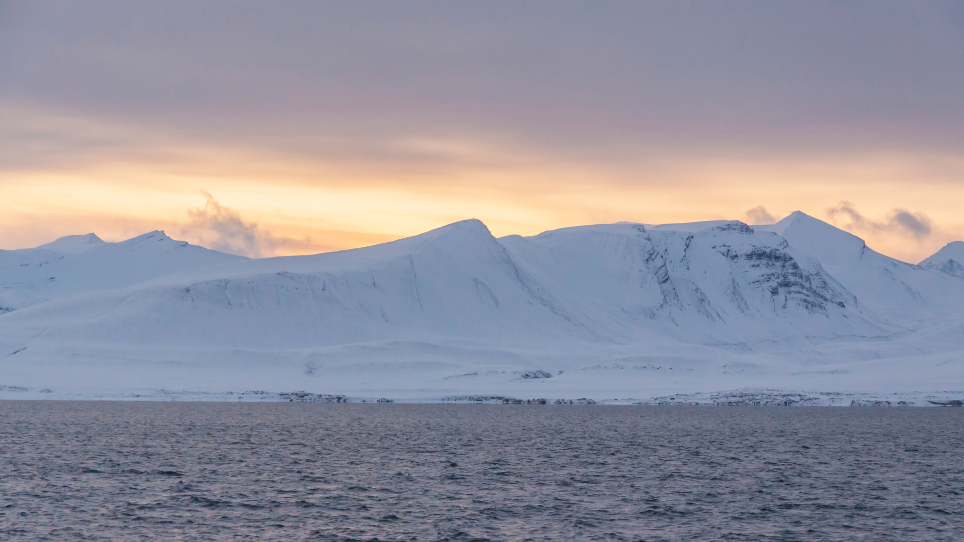 What You Need to Know About Svalbard in April