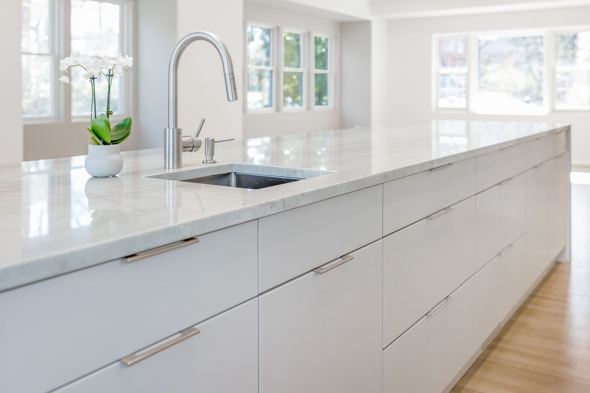 Natural stone countertop project design and remodel examples and ideas