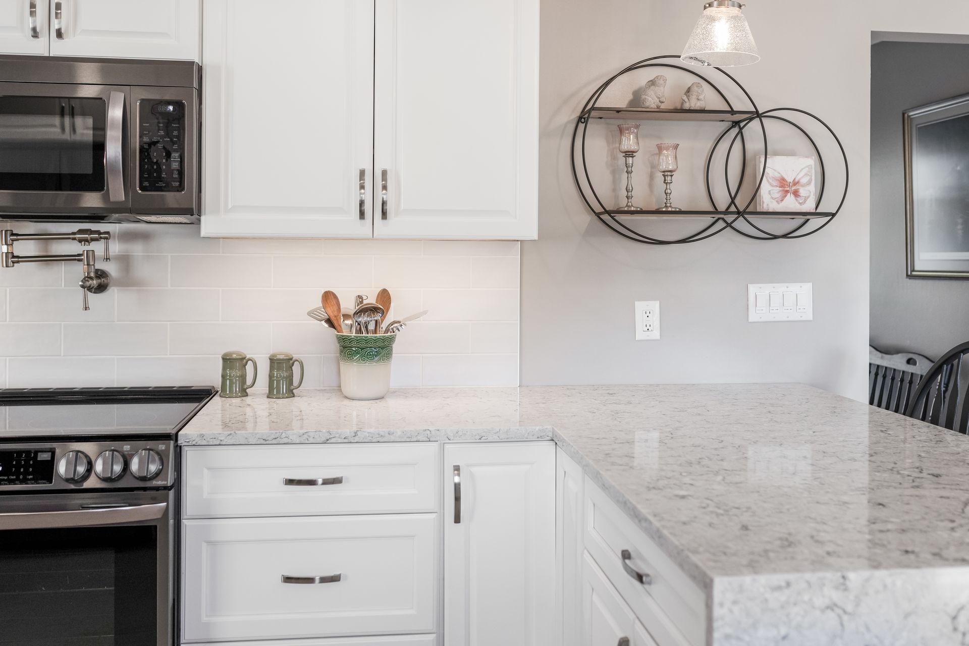 Quartz countertops project design and remodel examples and ideas