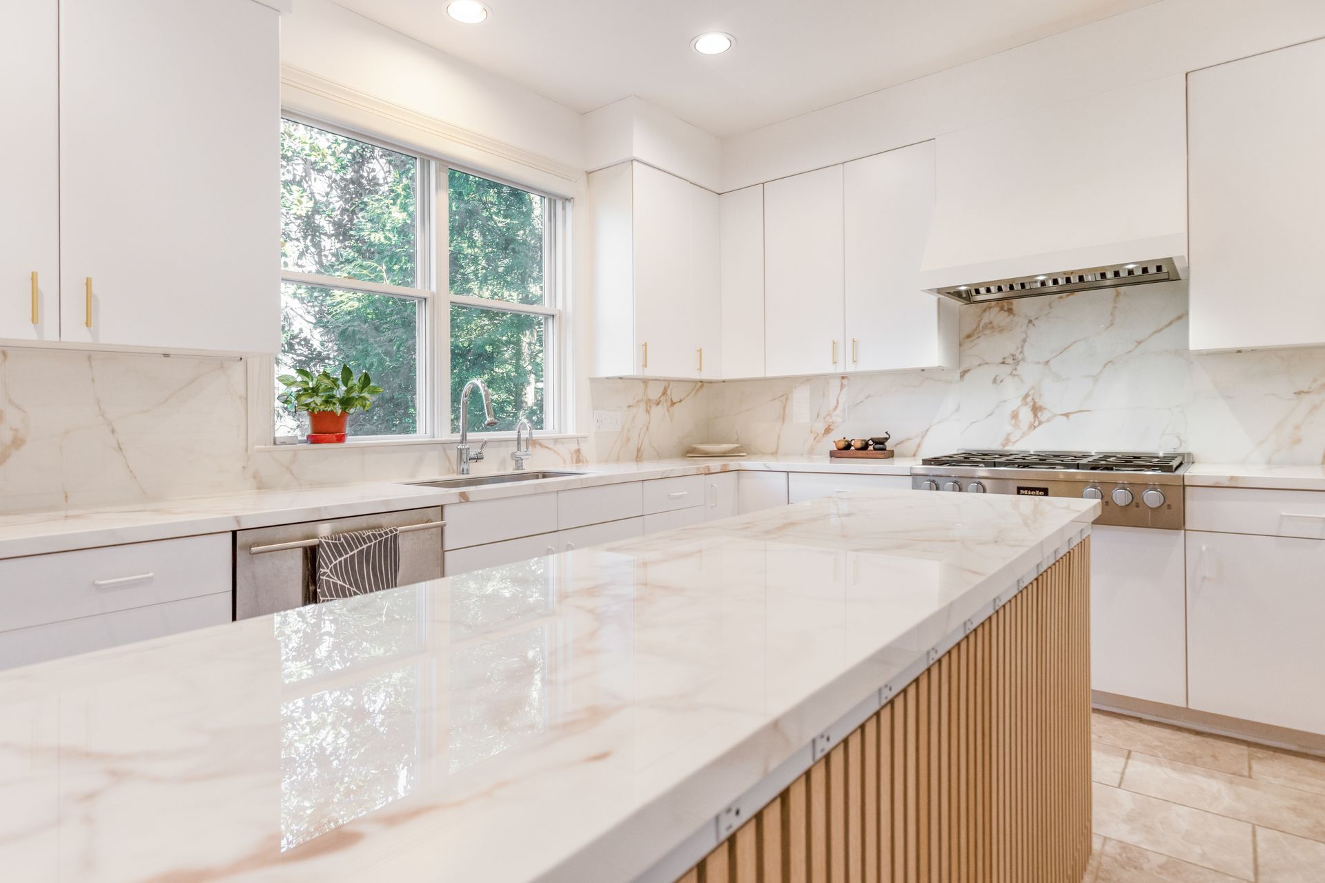 Porcelain countertops project design and remodel examples and ideas