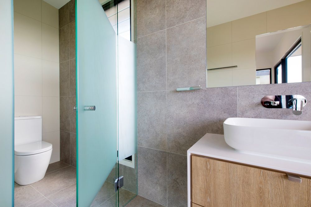 Eco-Friendly Bathroom Upgrades: How Frameless Shower Screens Can Reduce ...