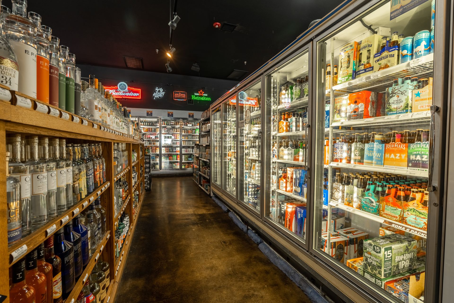 Shop Beer at Park Plaza Liquor & Deli. We Deliver Beer in Prescott