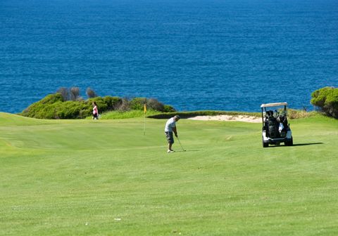HOLES | NAROOMA GOLF CLUB
