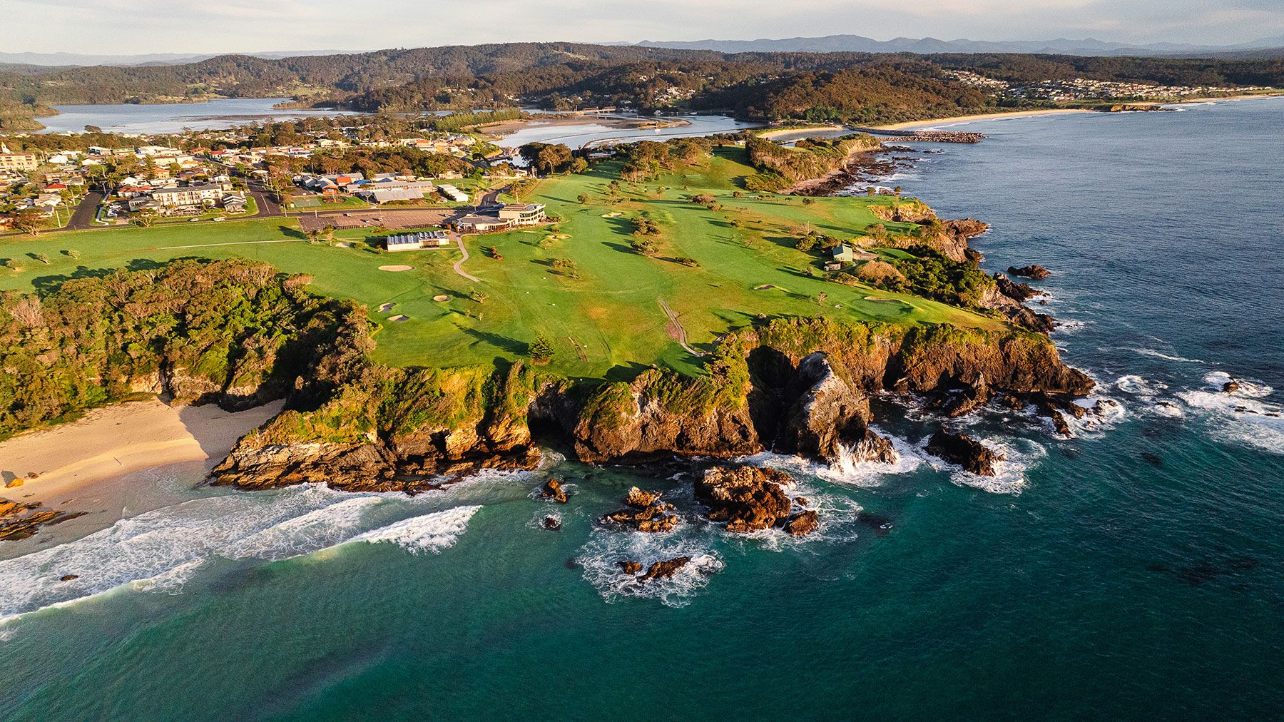 HOME | NAROOMA GOLF CLUB