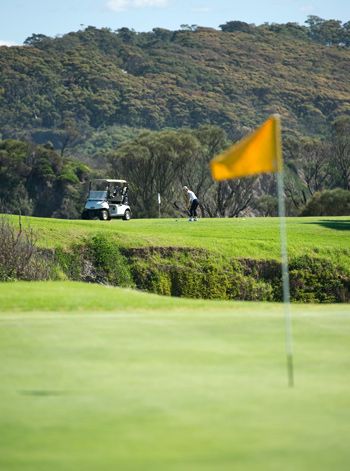 HOLES | NAROOMA GOLF CLUB