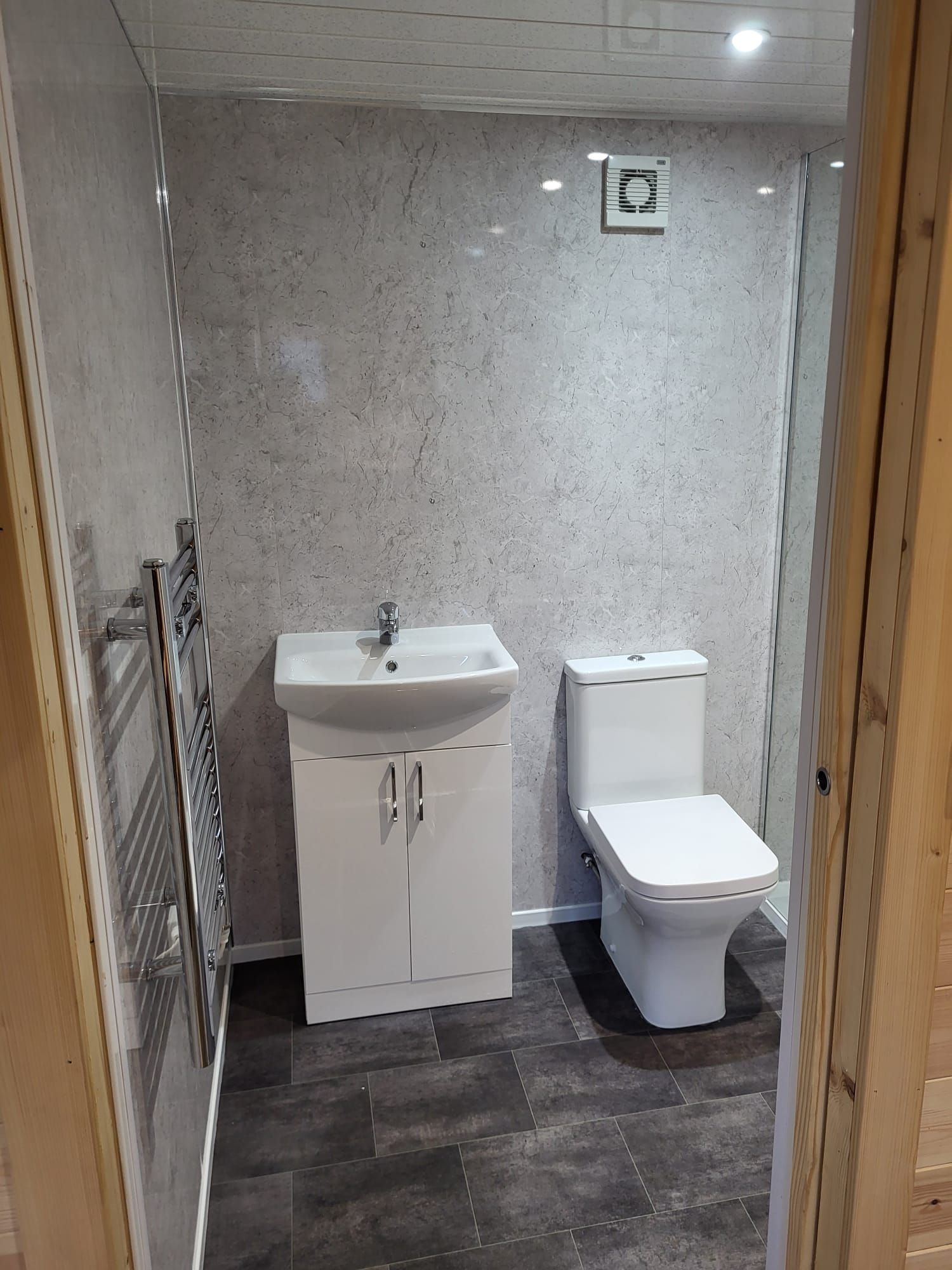 Bespoke Annex Log Cabin Project in Birmingham: Log Cabin Store Case Study