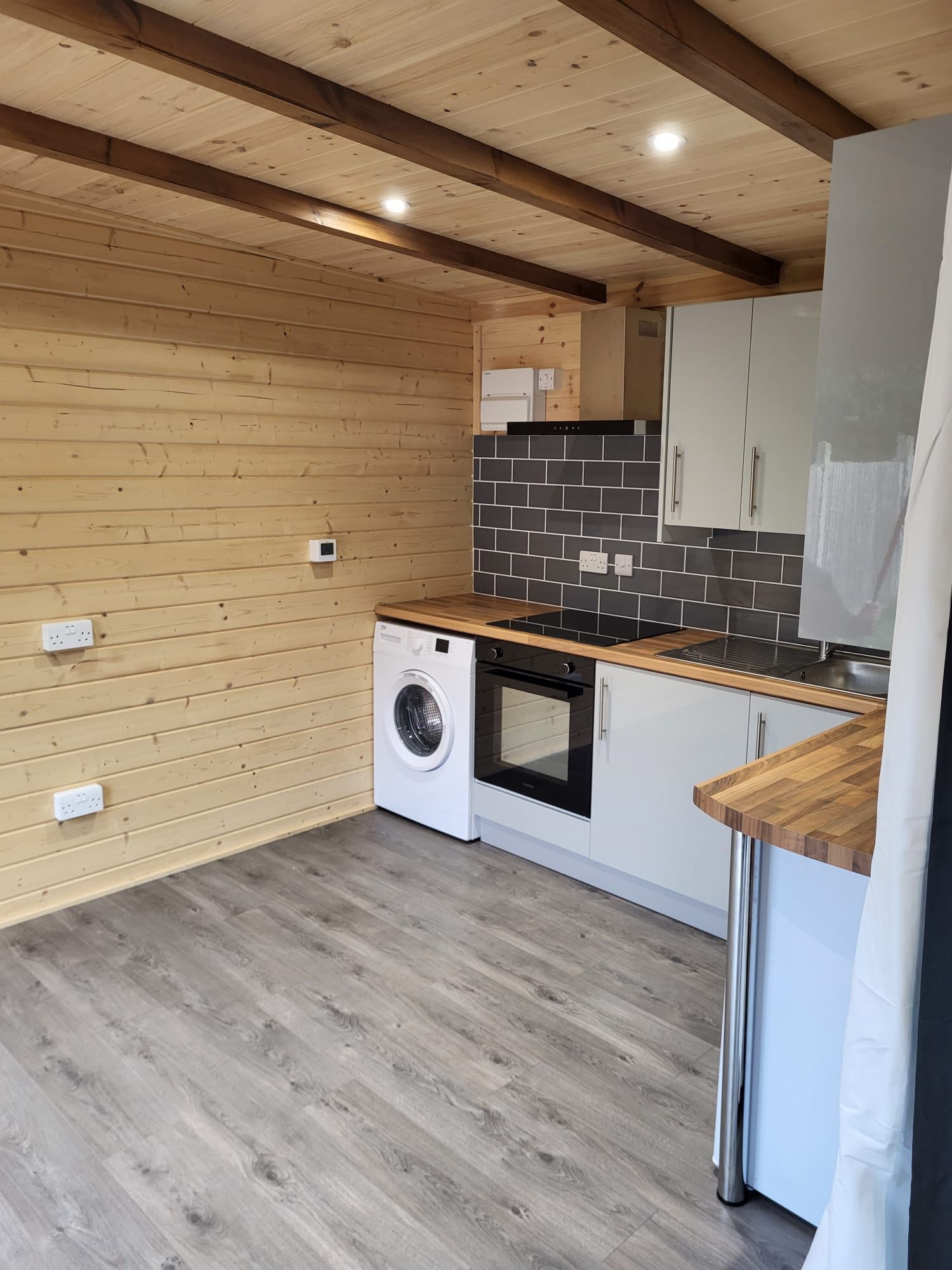 Bespoke Annex Log Cabin Project in Birmingham: Log Cabin Store Case Study