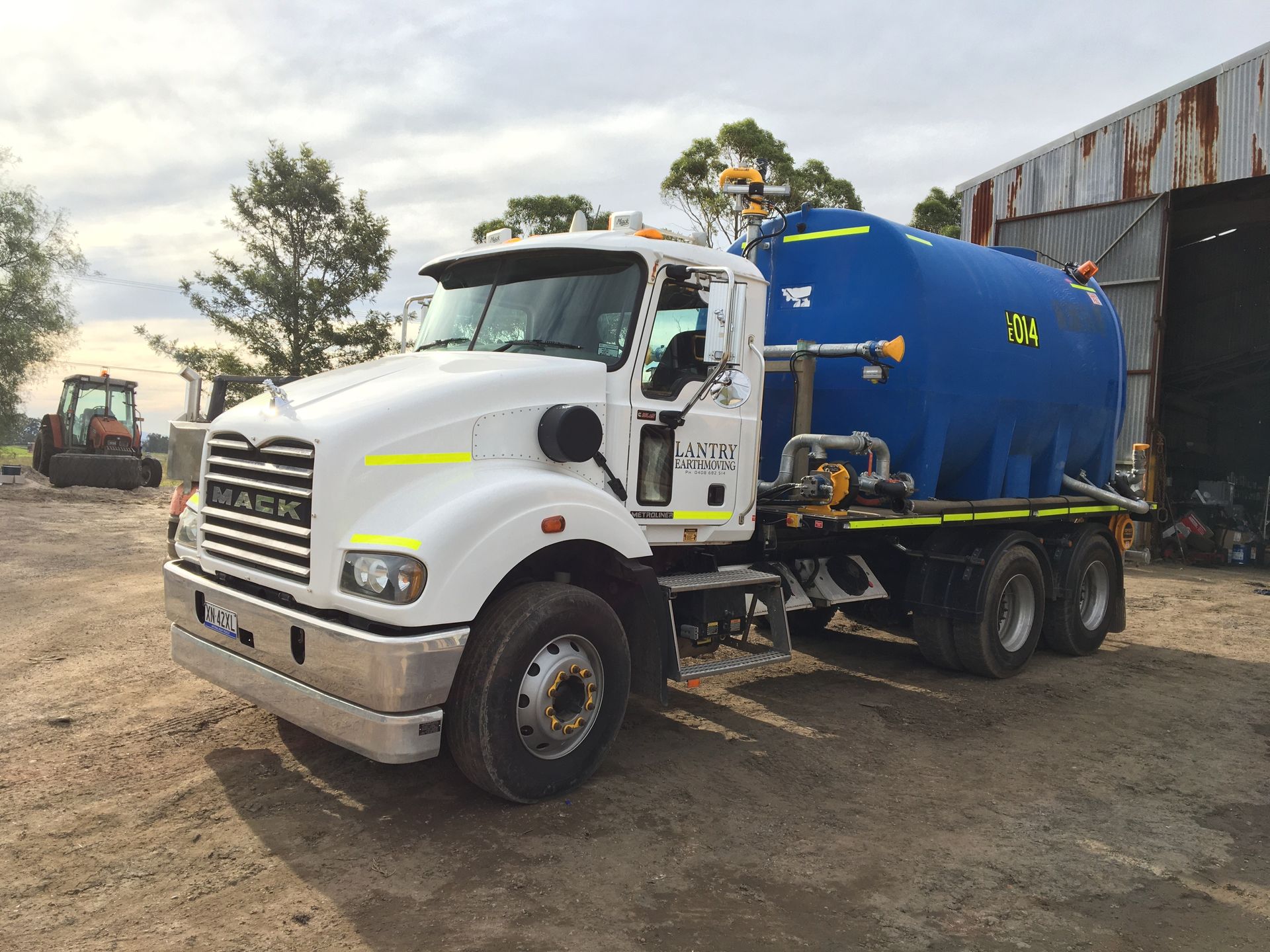 Water Cart Hire in Maitland | Lantry Earthmoving