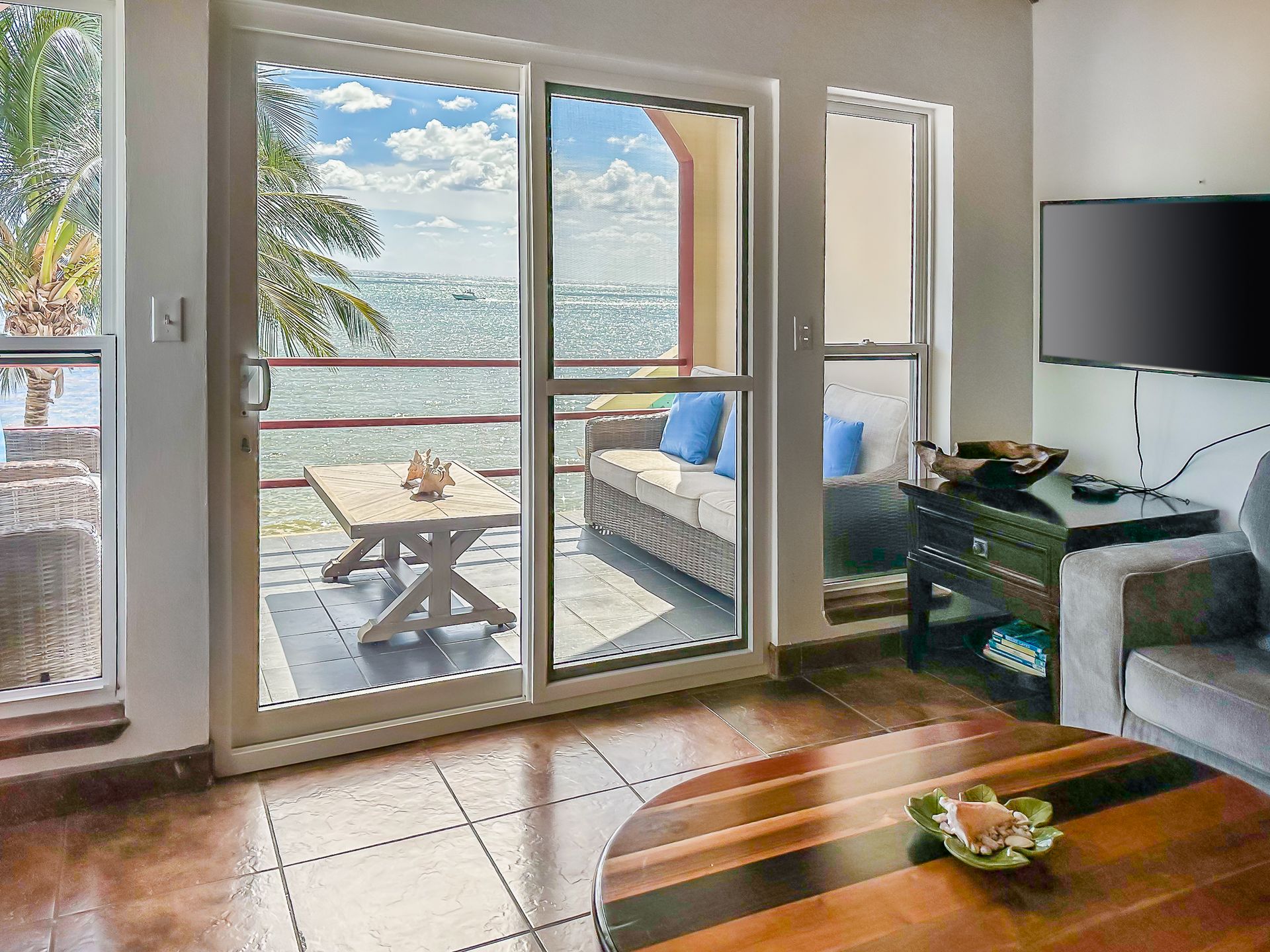 Deluxe Two Bedroom Condos - Tres Cocos Resort, San Pedro