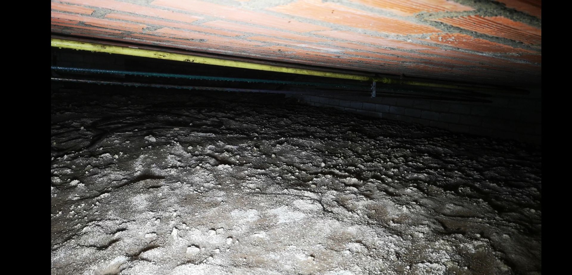 Water in de kruipruimte oorzaak gevolg en oplossing
