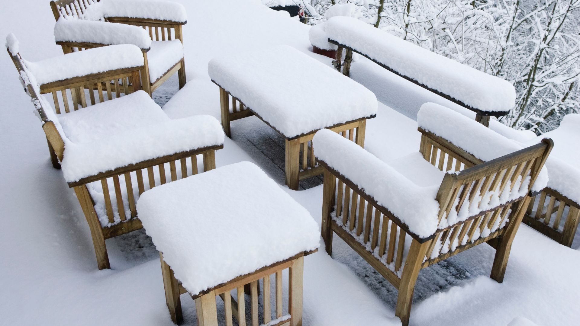 Navigating Buffalo’s Snow Load for your Deck | Blue Buffalo Decks