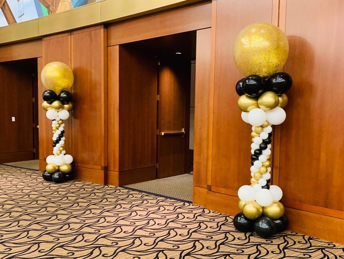 Balloon Columns | Today's Balloons | Forth Worth, TX