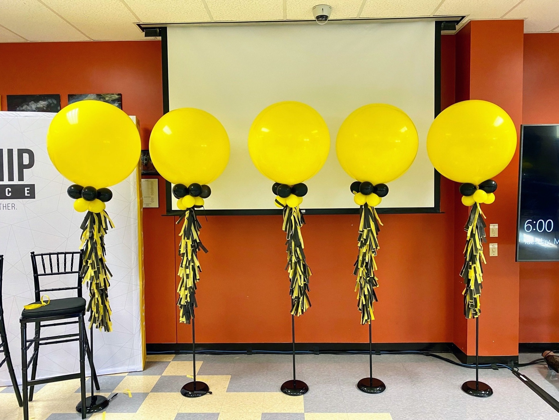 Jumbo Balloons Fort Worth | Oversized Event Decor