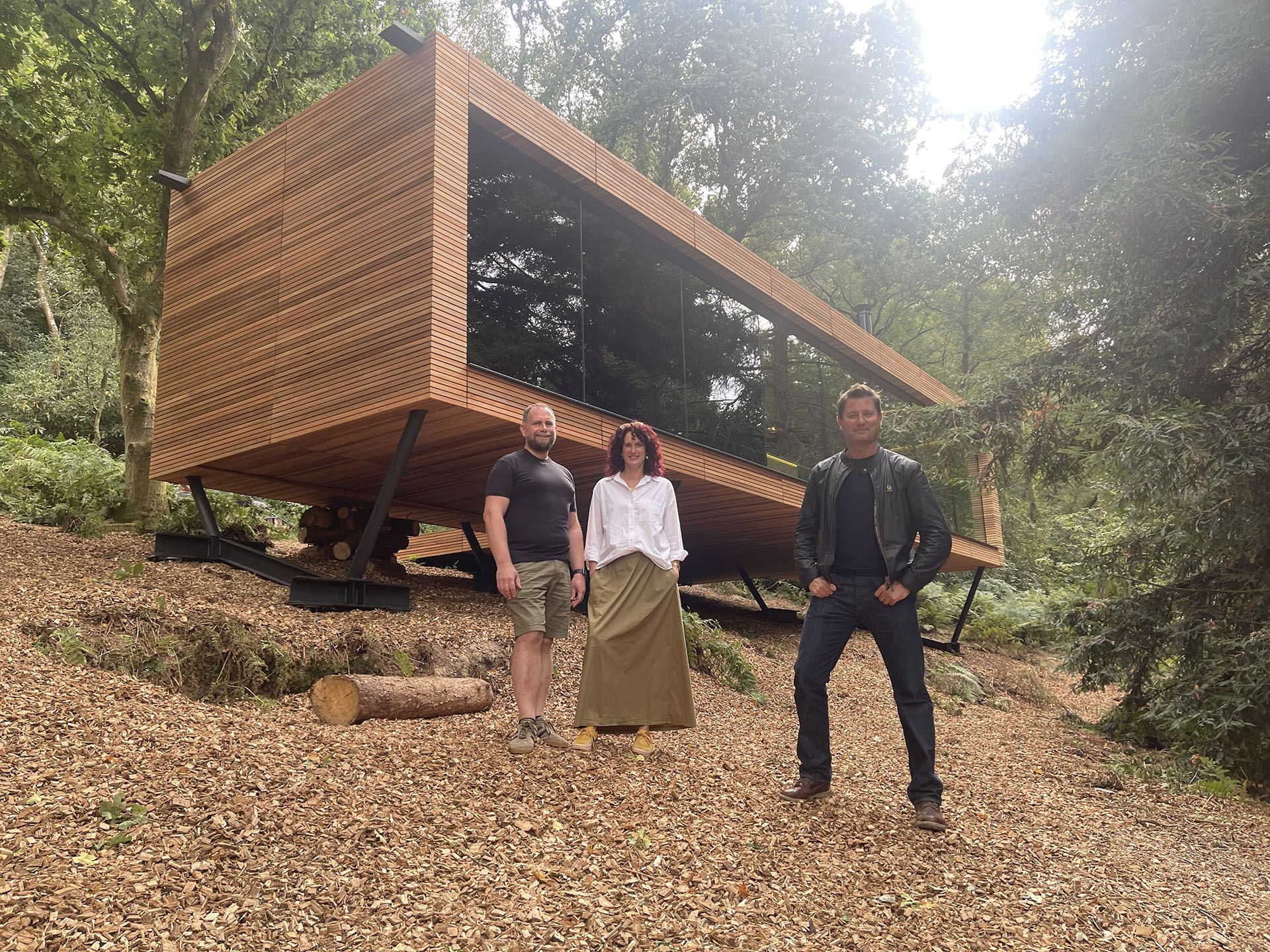 Looking Glass Lodge – Unique treehouse in East Sussex