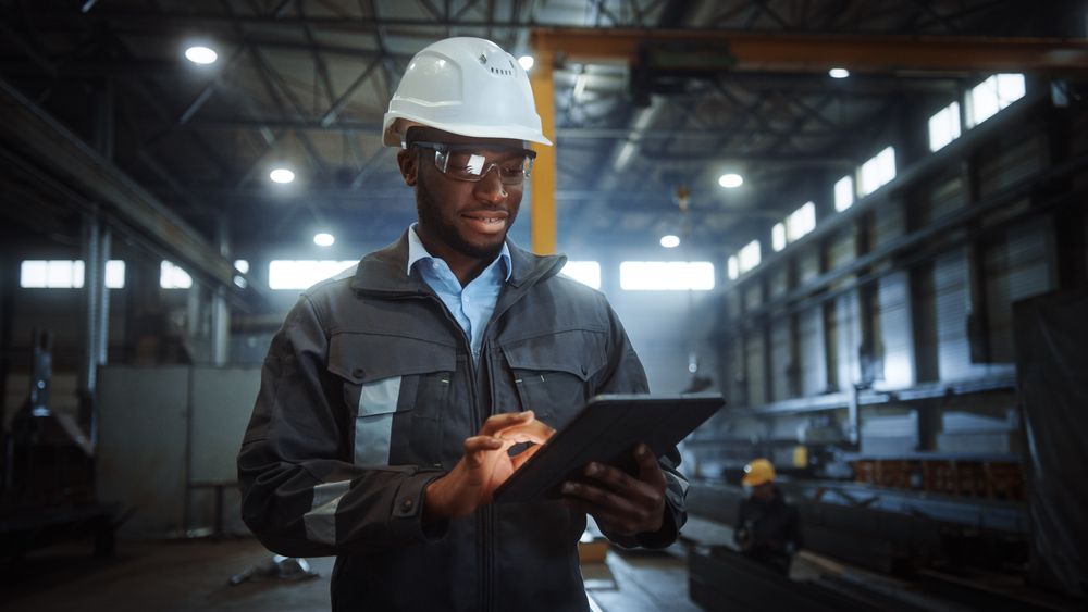 OEM vs. Contract Manufacturing: Key Differences Explained