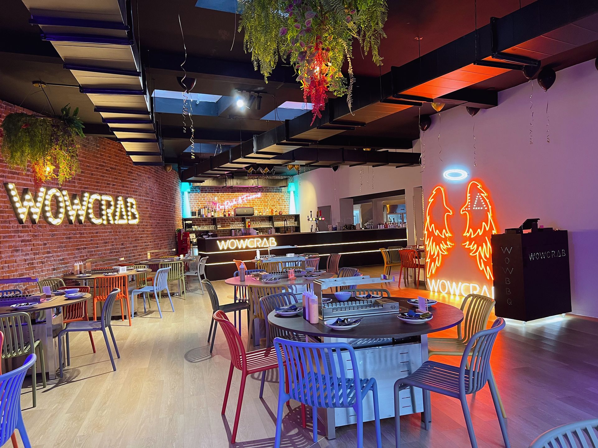 Restaurant | WowCrab & WowBBQ | Amsterdam, Almere