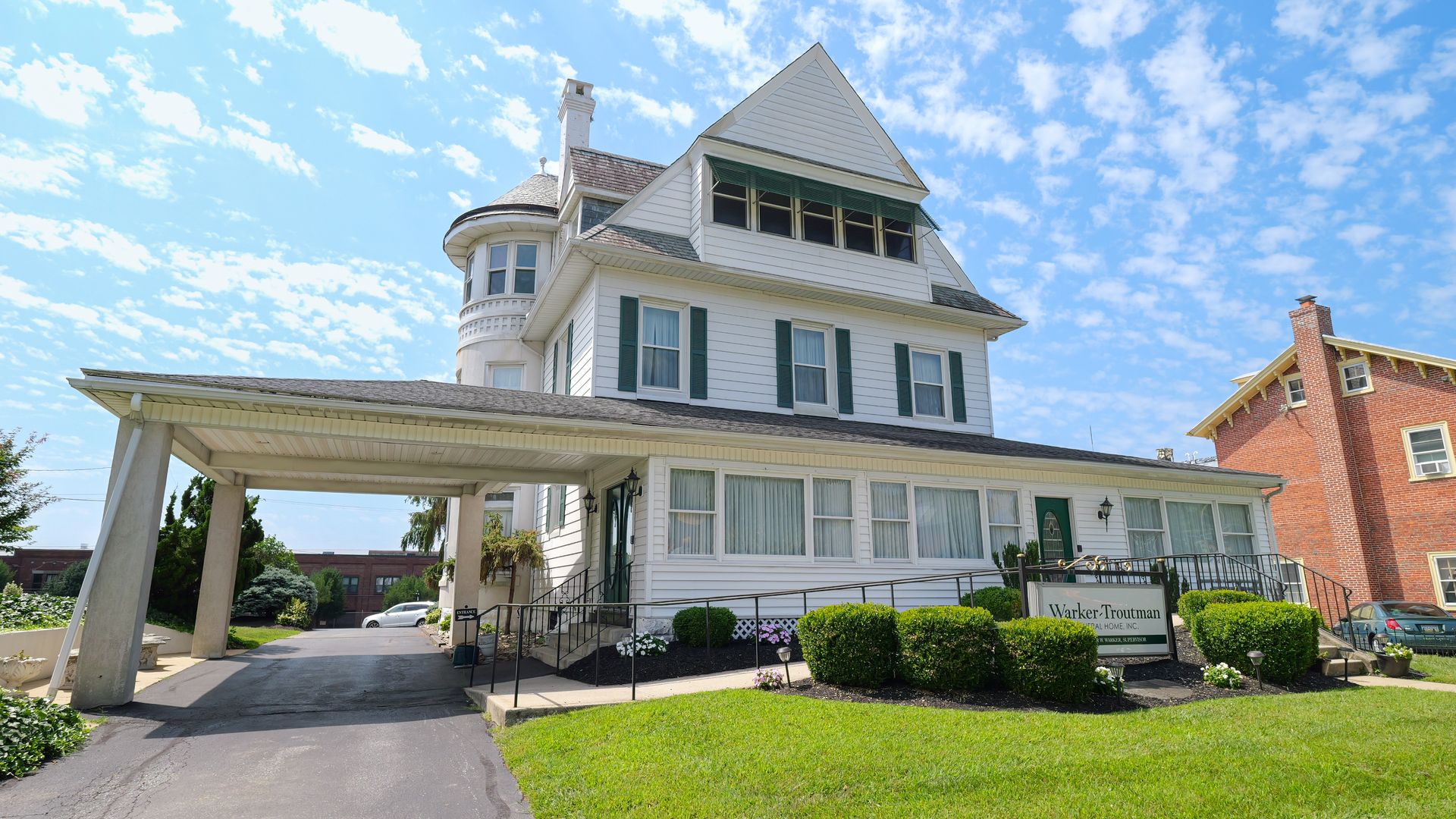 Kuhn Funeral Homes