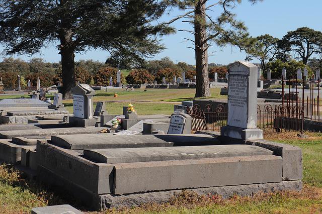 Outdoor Summer Service - Funeral Homes in Post Falls, ID