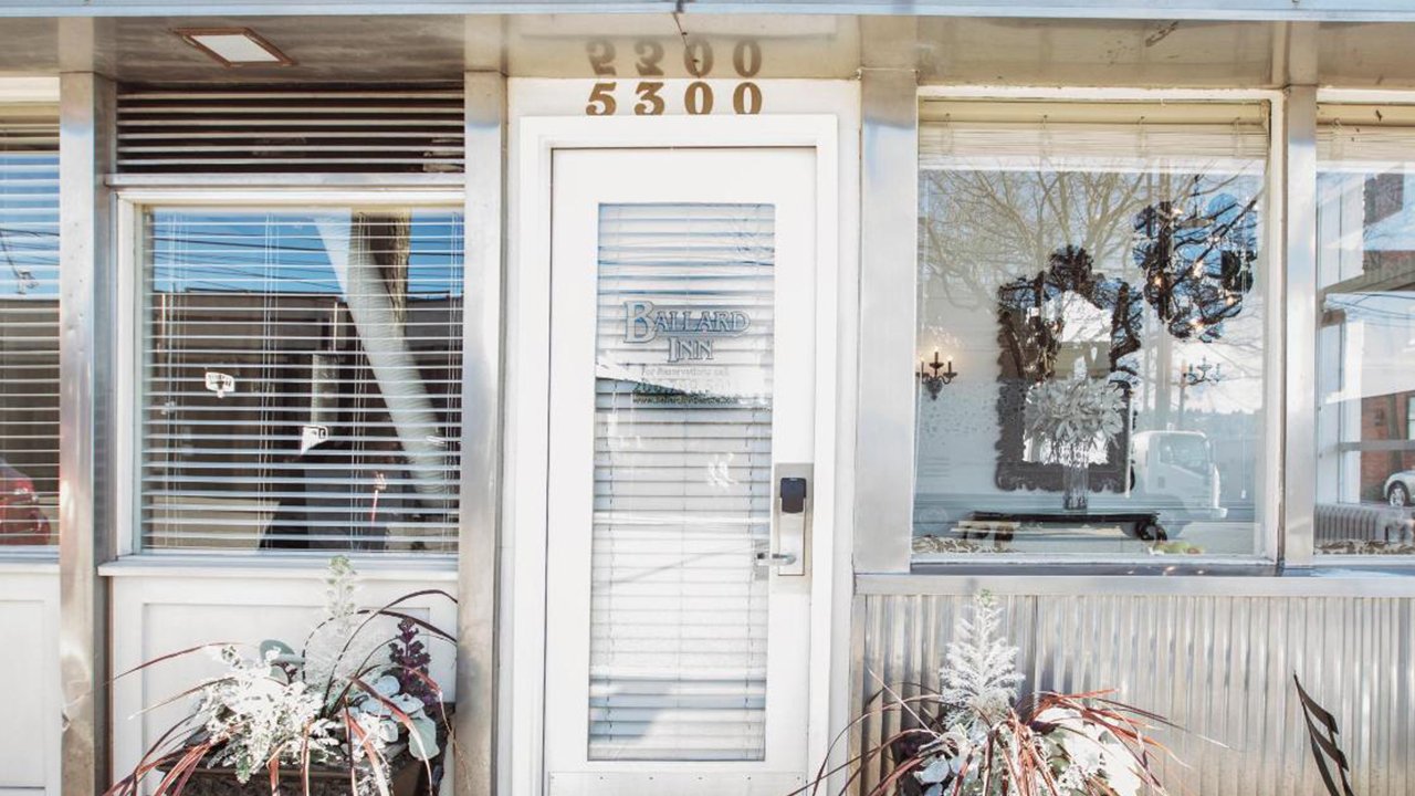 Ballard Inn | Historic Style & Modern Amenities | Seattle, WA