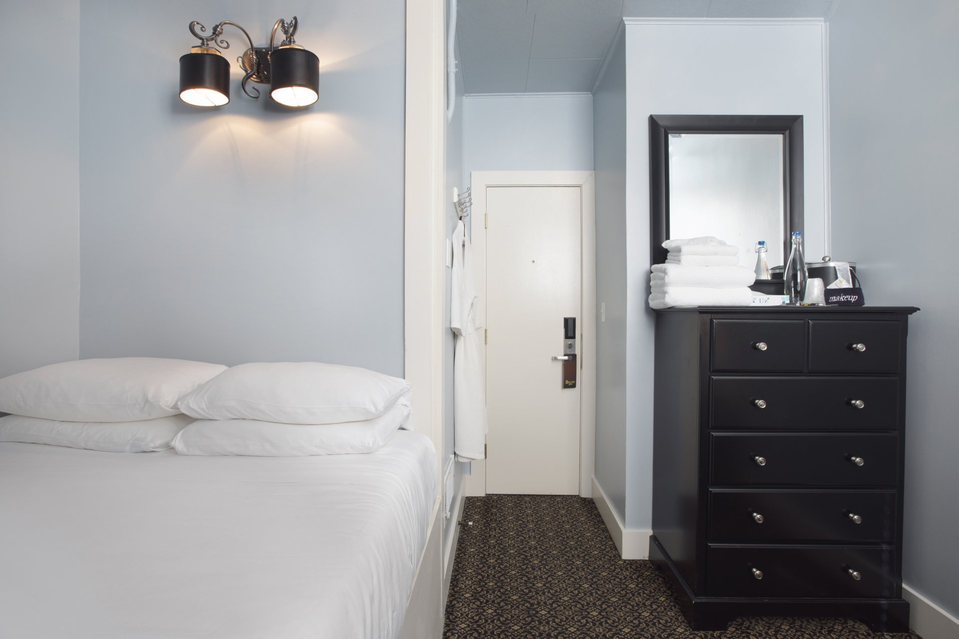 Gallery | Ballard Inn | Seattle WA