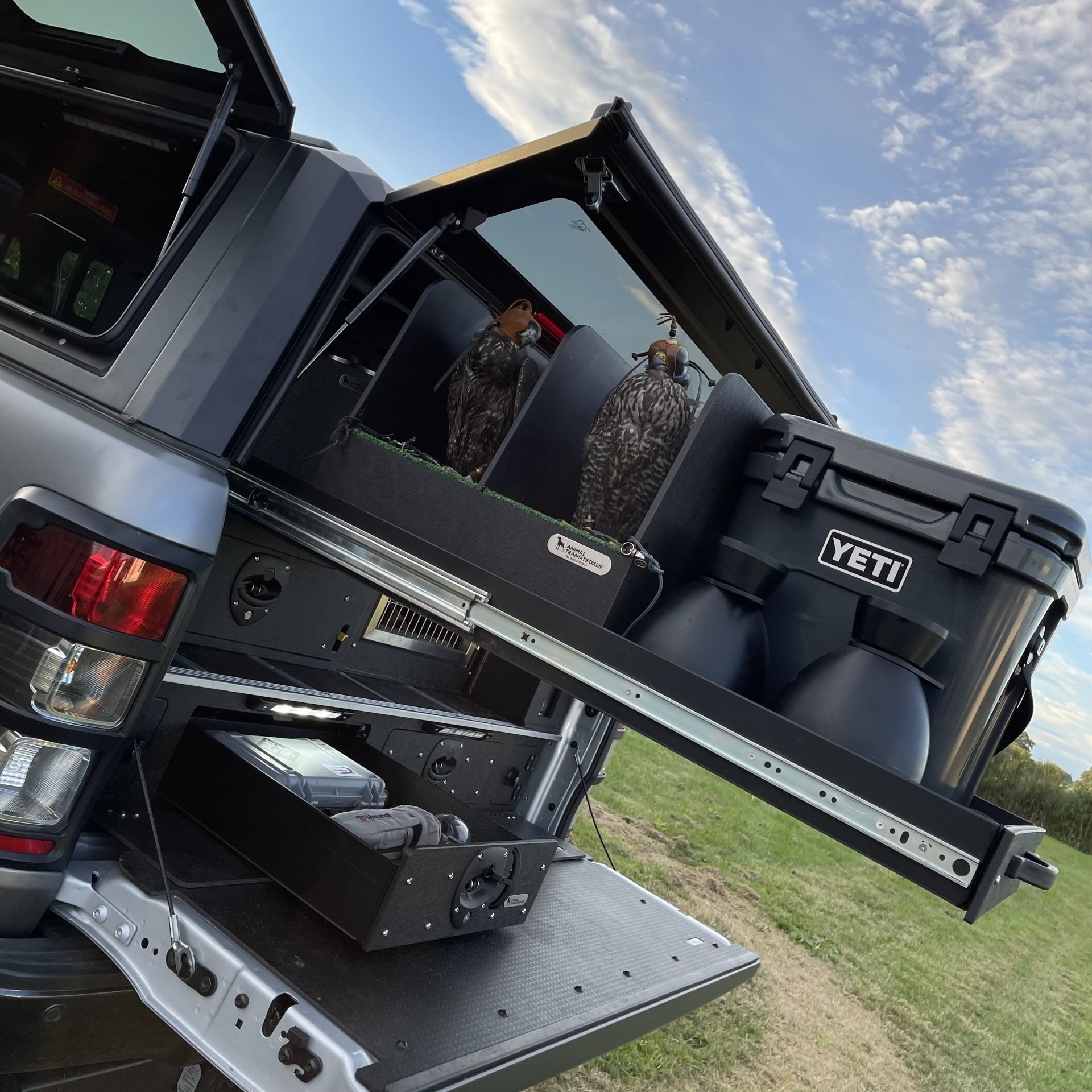 Falconry Equipment |Falconry Travel Box|Animal Transit Boxes