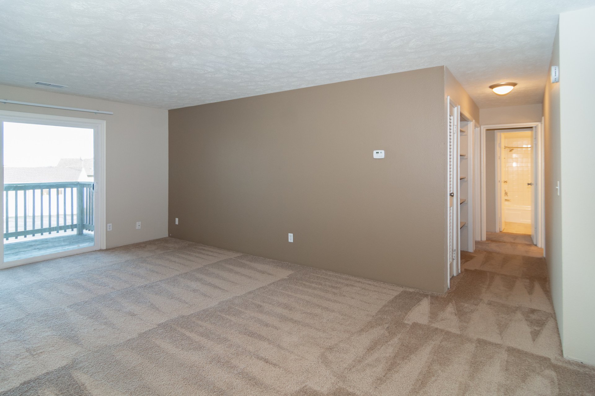 Country Club Village - Omaha, Nebraska Apartments for Rent / Studio to ...