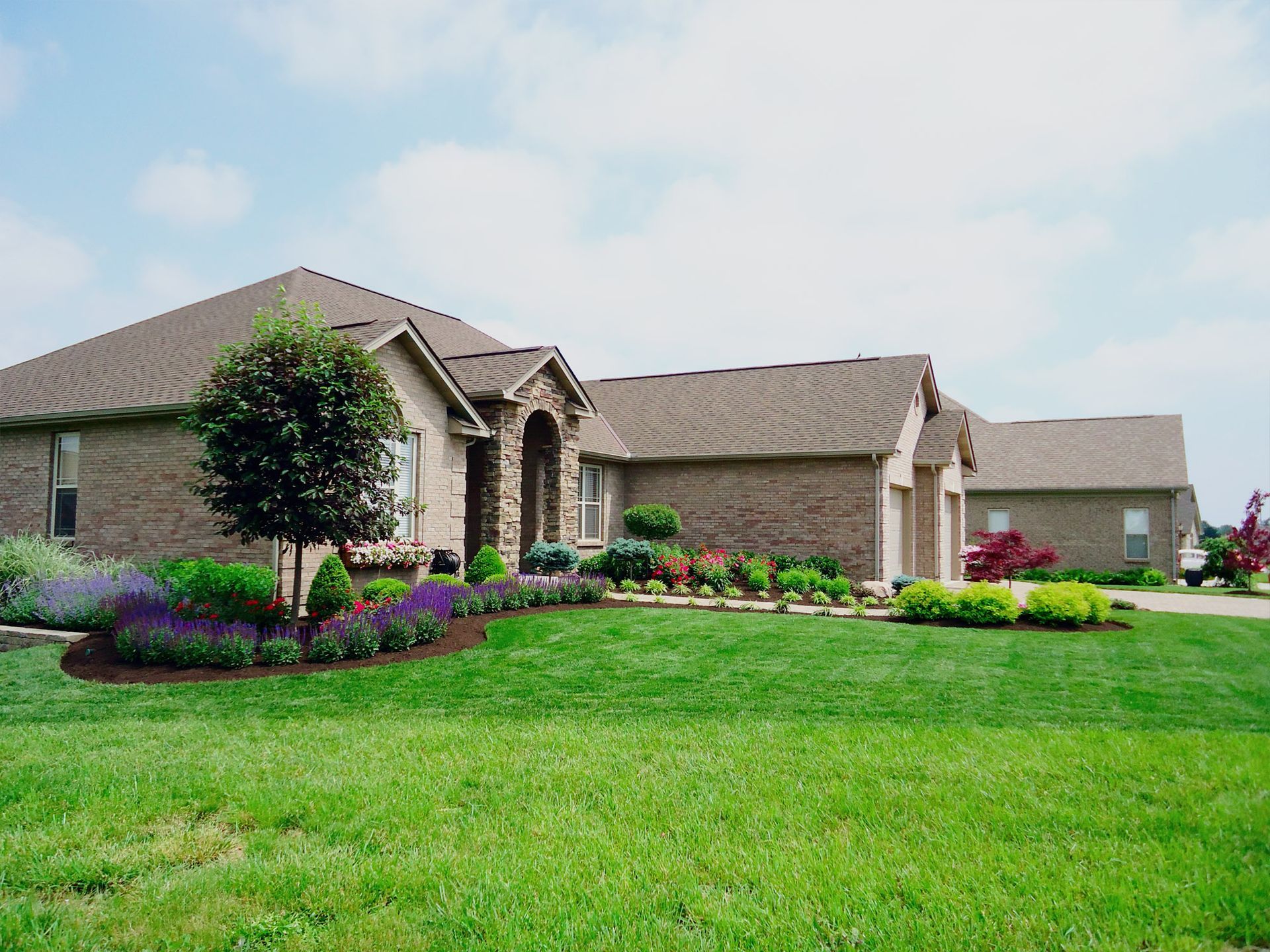 Quality Landscaping Services | Wilson Garden Center Inc. | Hamilton, OH