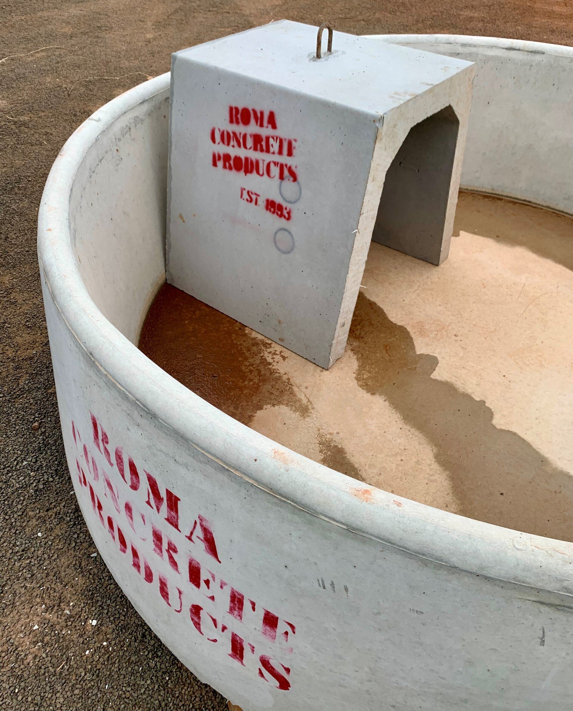 6ft round stock trough