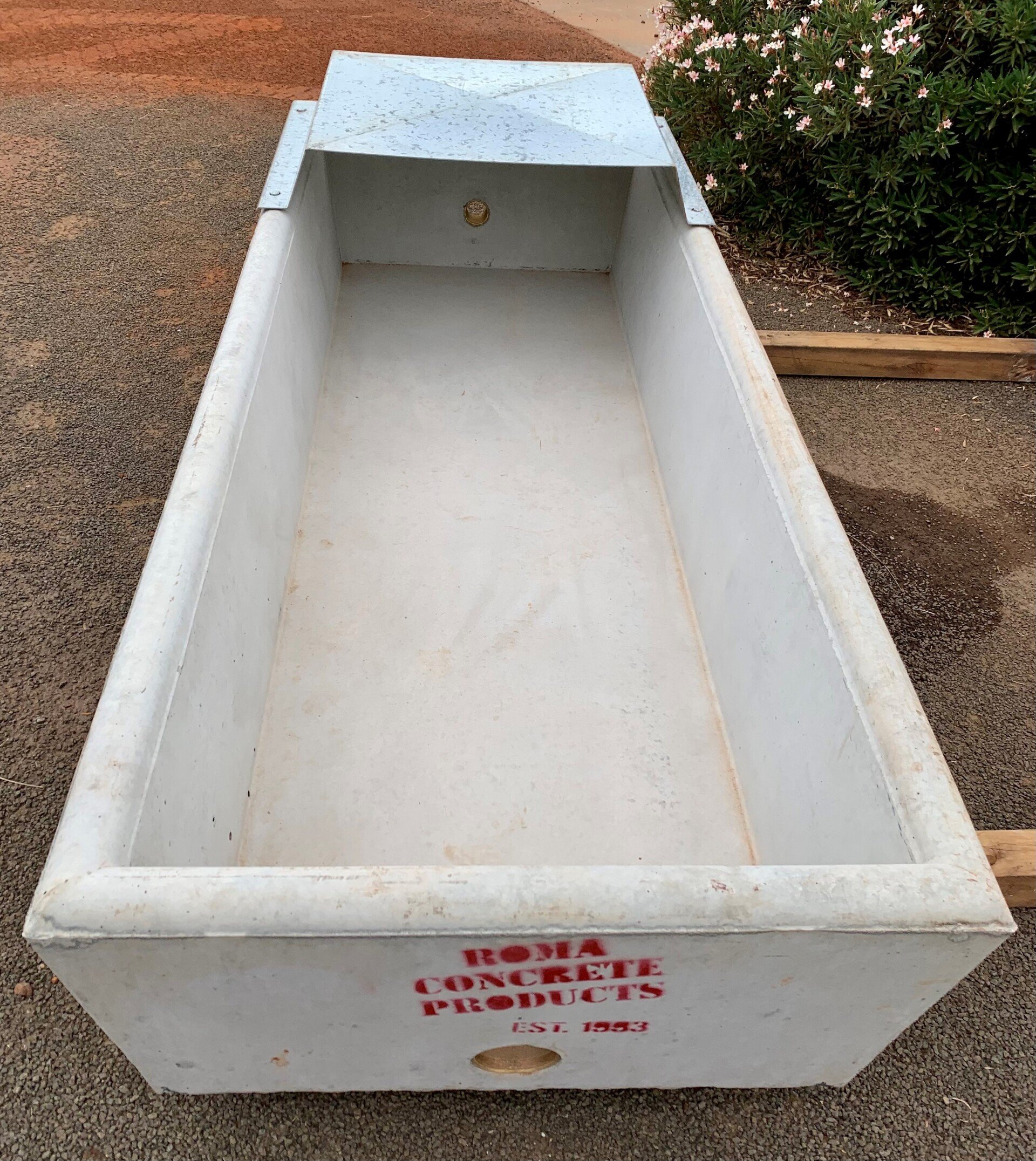 8ft long ~ 1m wide cattle trough