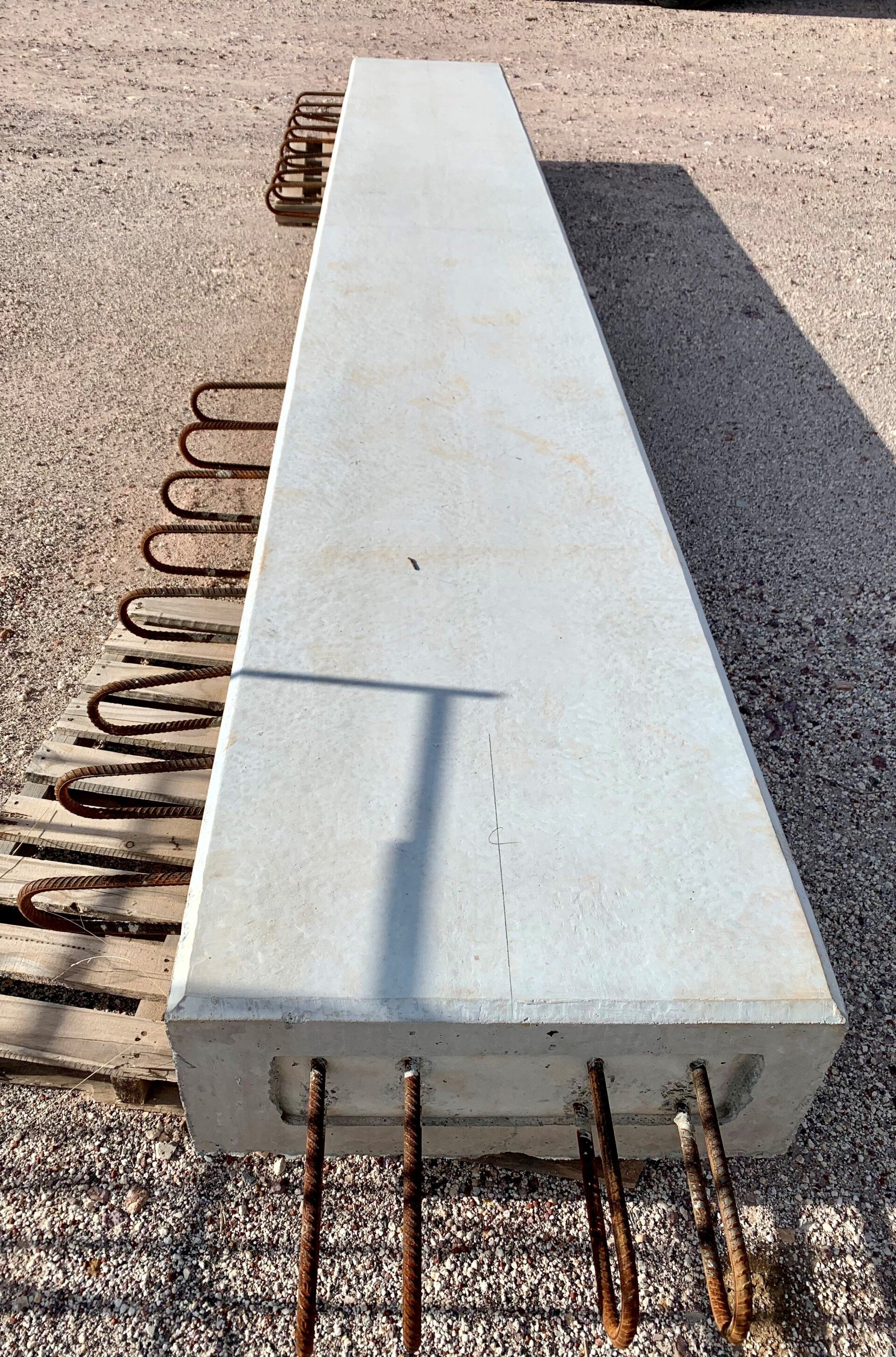 Restraint block with rio stitching