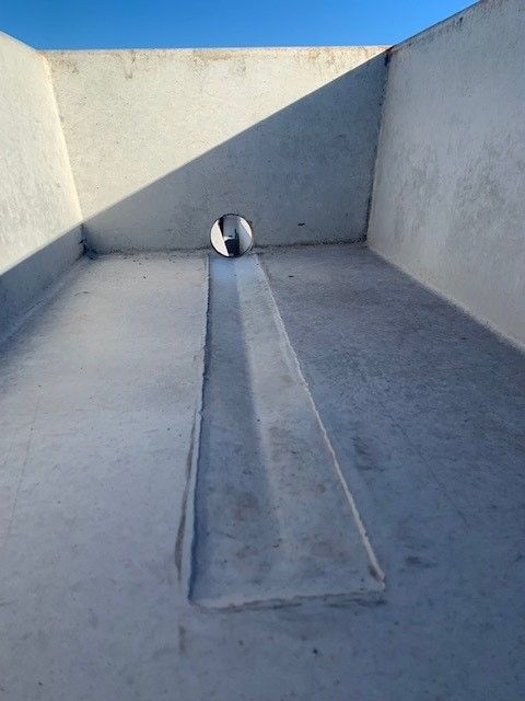 8ft long ~ 1m wide cattle trough