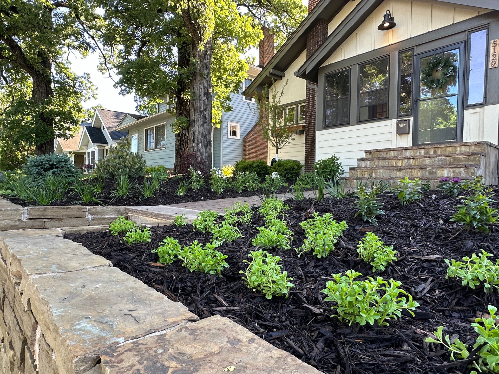 Front Yard Landscaping Pictures, KG Landscape Minnesota