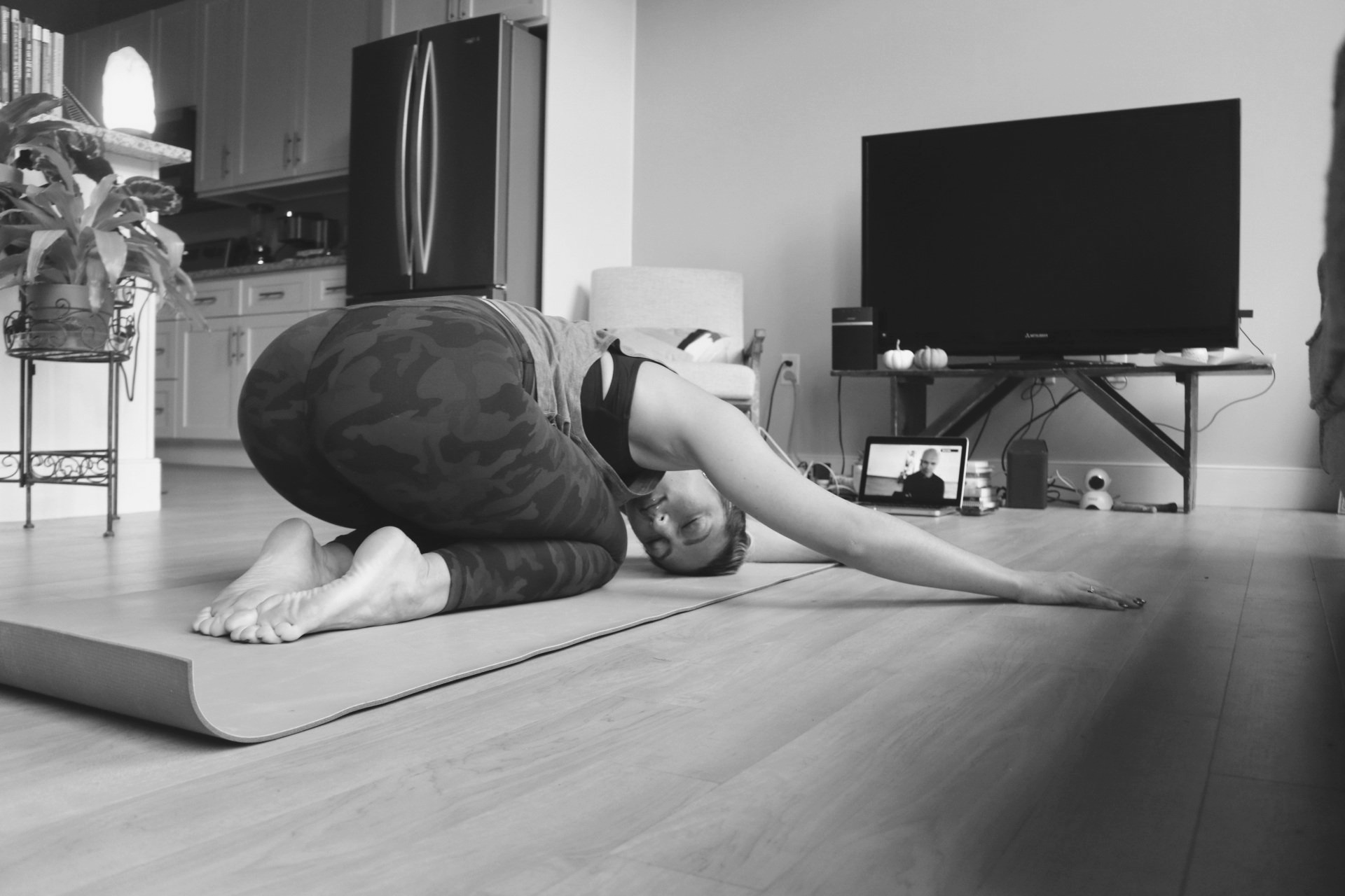 On The Mat Yoga Studio offers Classes in Beginner Yoga, Flow Yoga, Slow ...