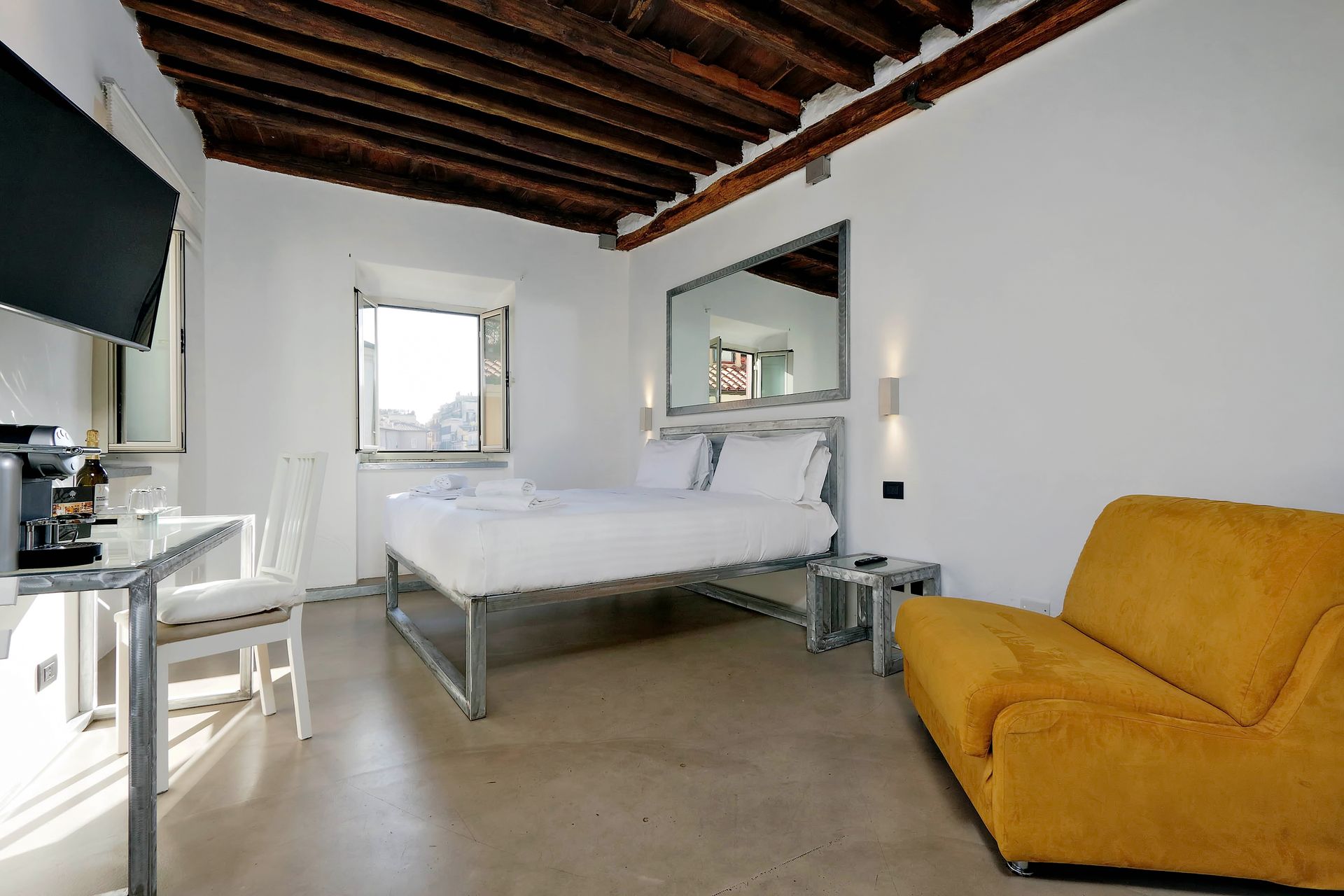 House of Mamas - Luxury Suites Rome - Official Site