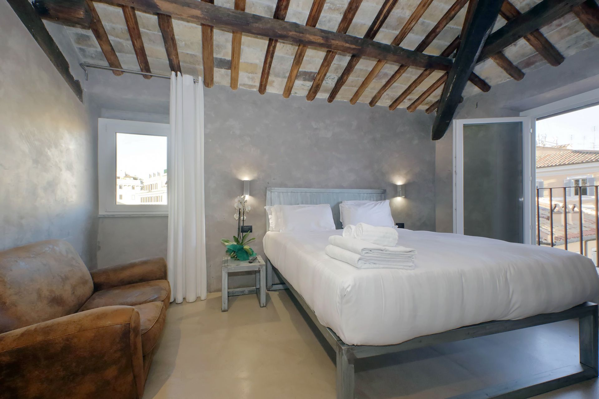 House of Mamas - Luxury Suites Rome - Official Site