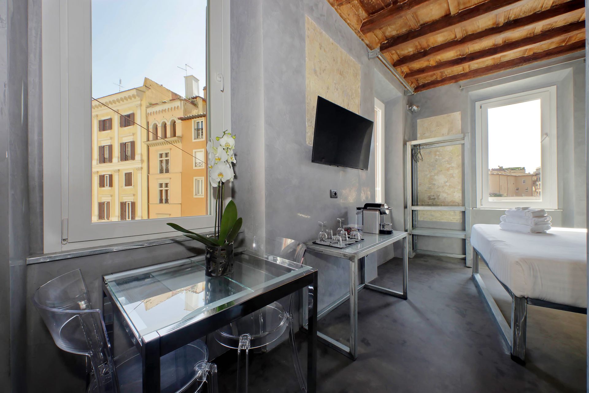 House of Mamas - Luxury Suites Rome - Official Site