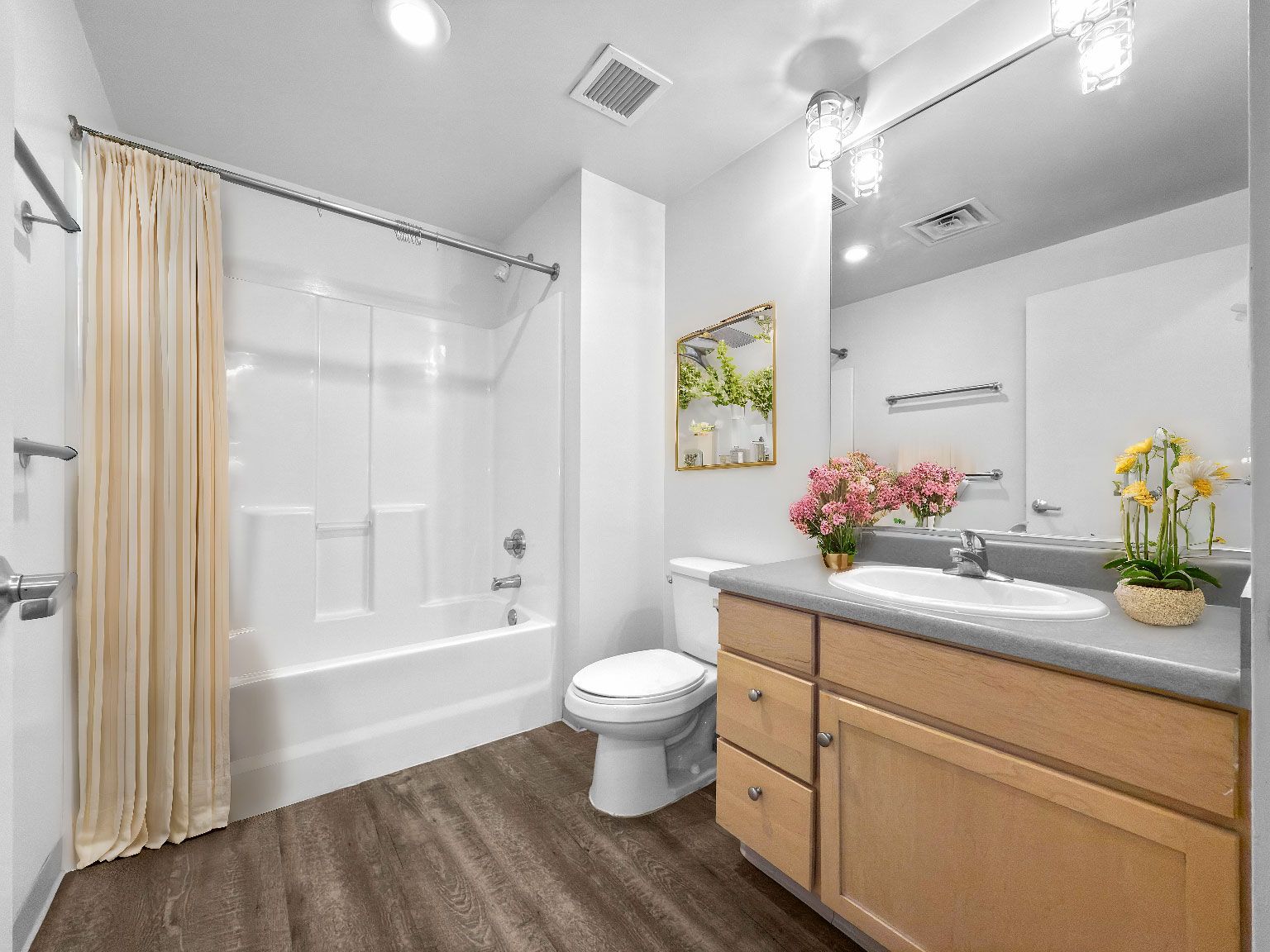 Photo Gallery | Crescent Lofts in Downtown Davenport