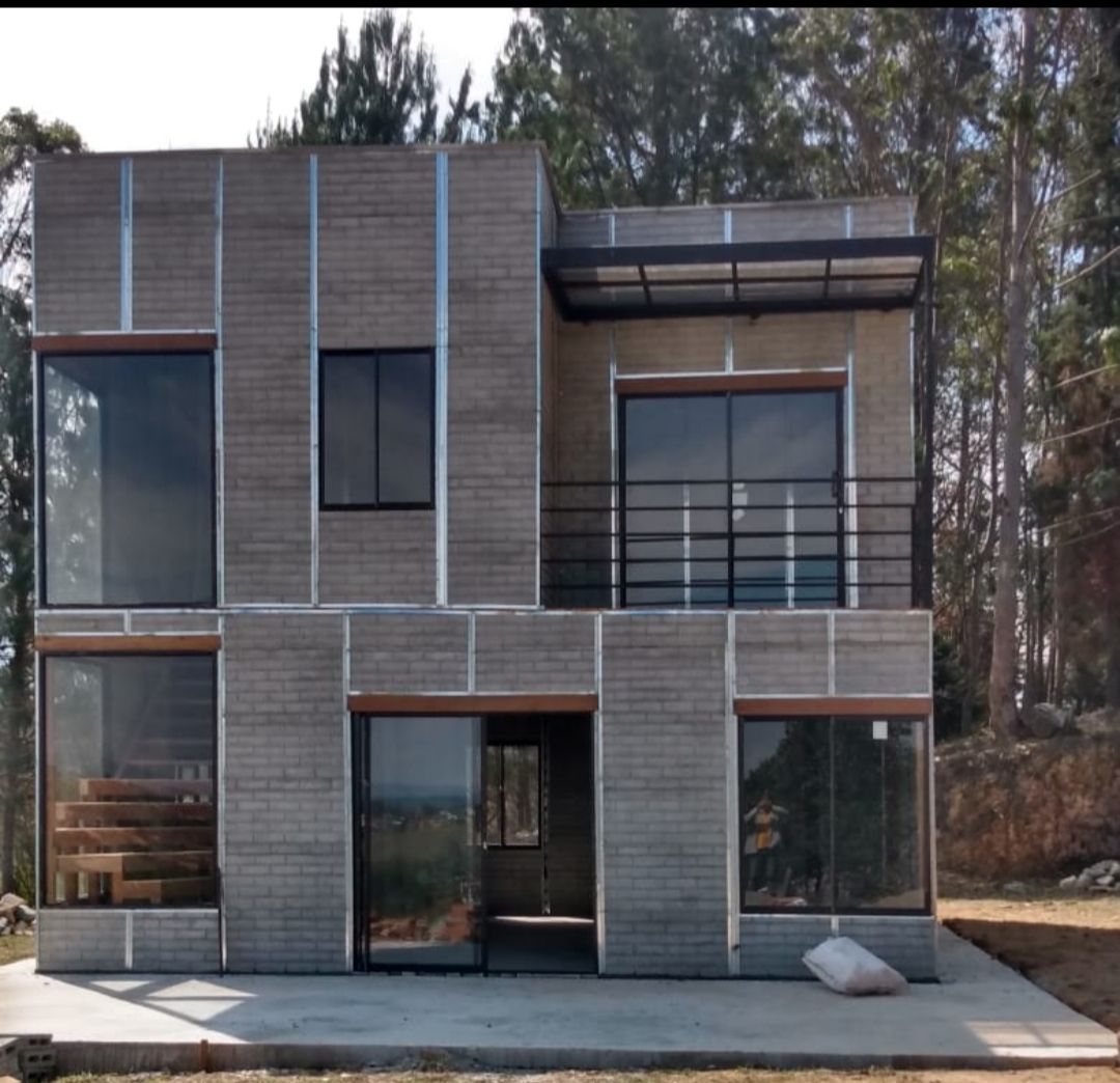 CASA FULL - interiores y acabados