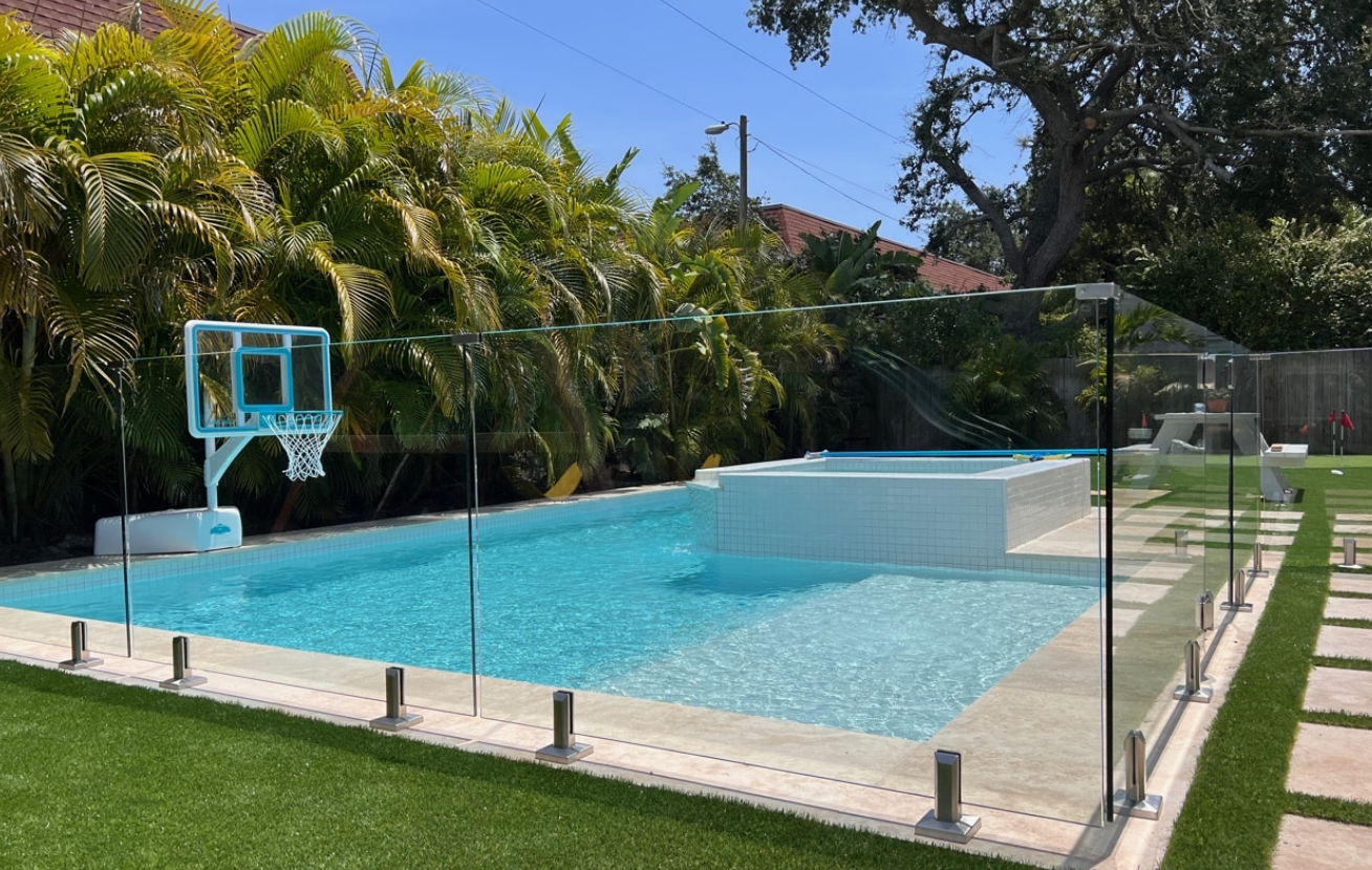 Glass Pool Railings in Paradise Valley: Cost & Safety Guide