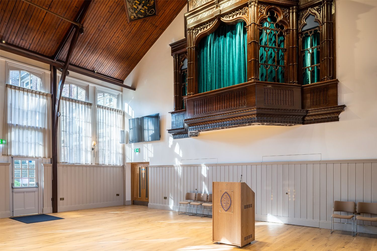 COLOINI + LANE - WYCOMBE ABBEY