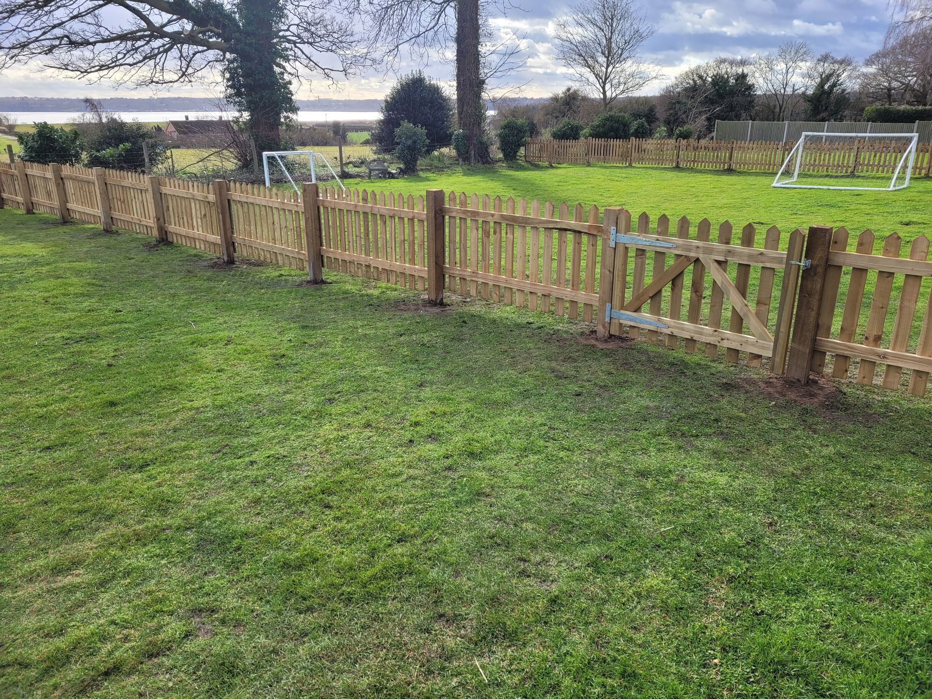 Gallery | Fencing, Gates | Colchester, Essex - C&W Fencing