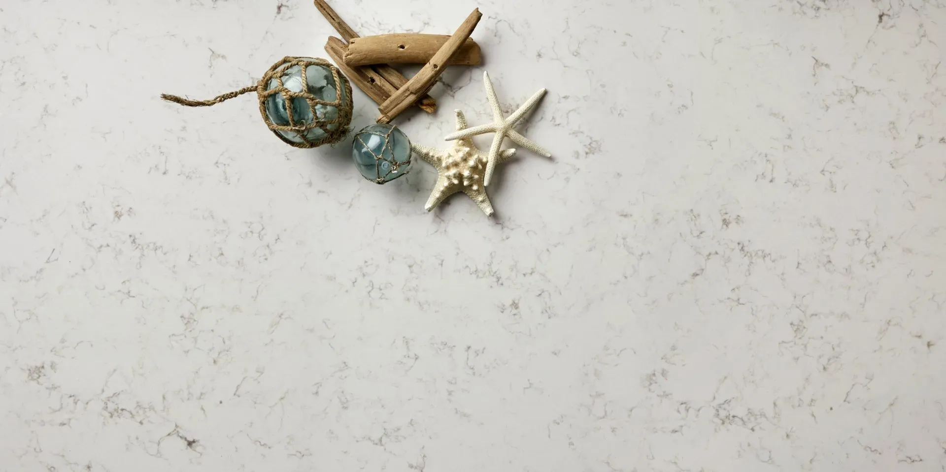 Luxurious engineered stone