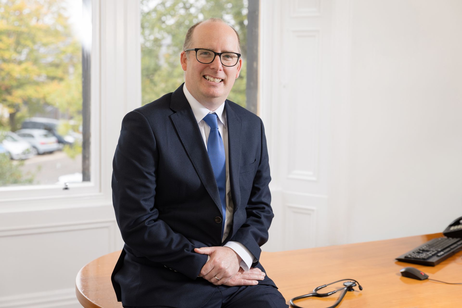 Dr Robbie McNeil