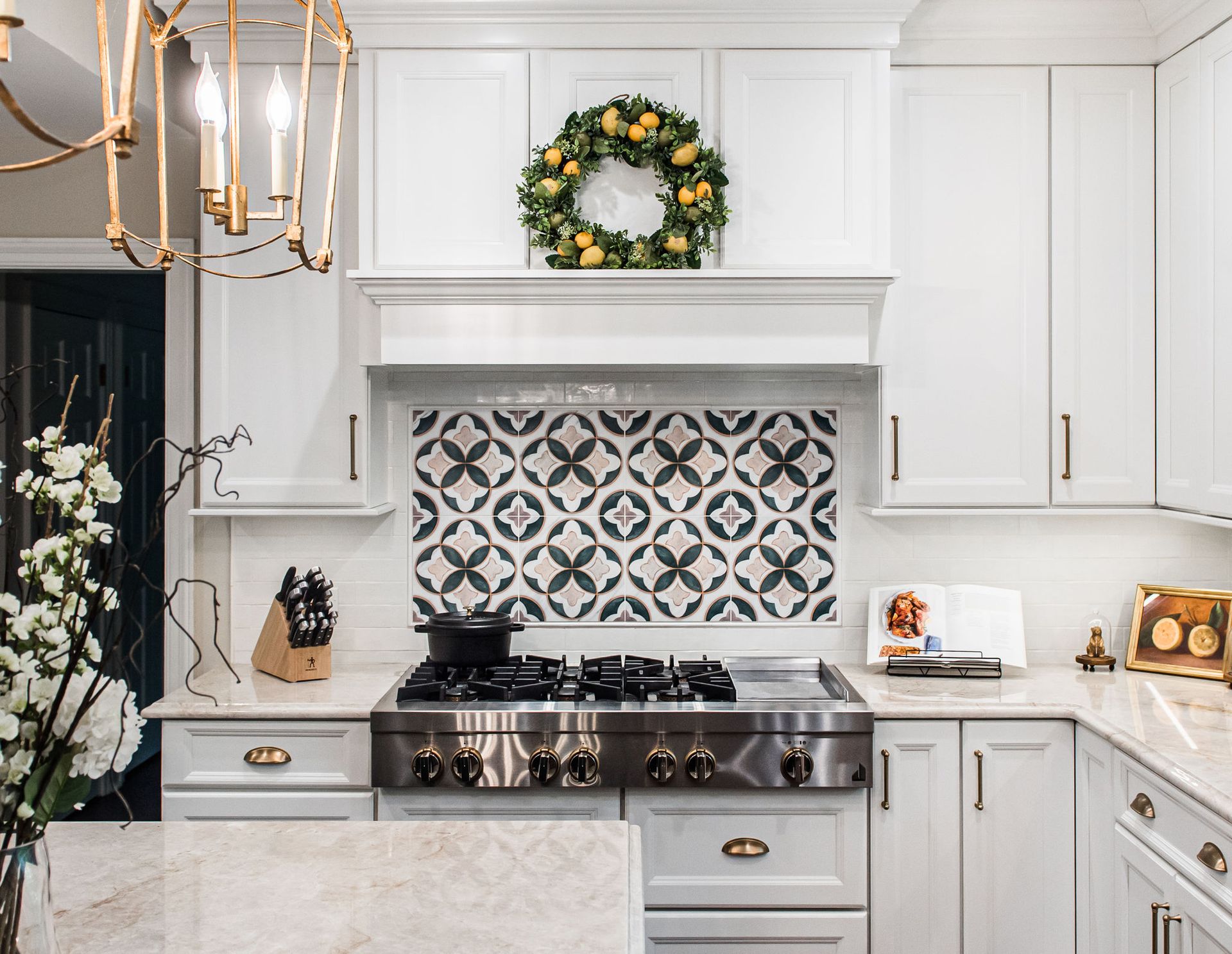 CHARLESTON CHARM KITCHEN | Lifestyle Design Geneva