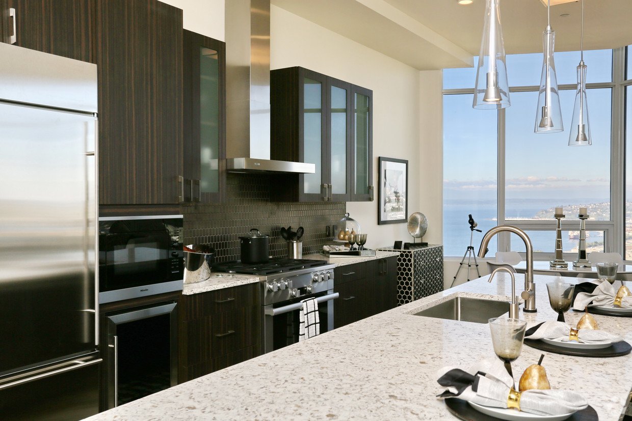 Amenities | Tower 12 | Apartments in Seattle, WA