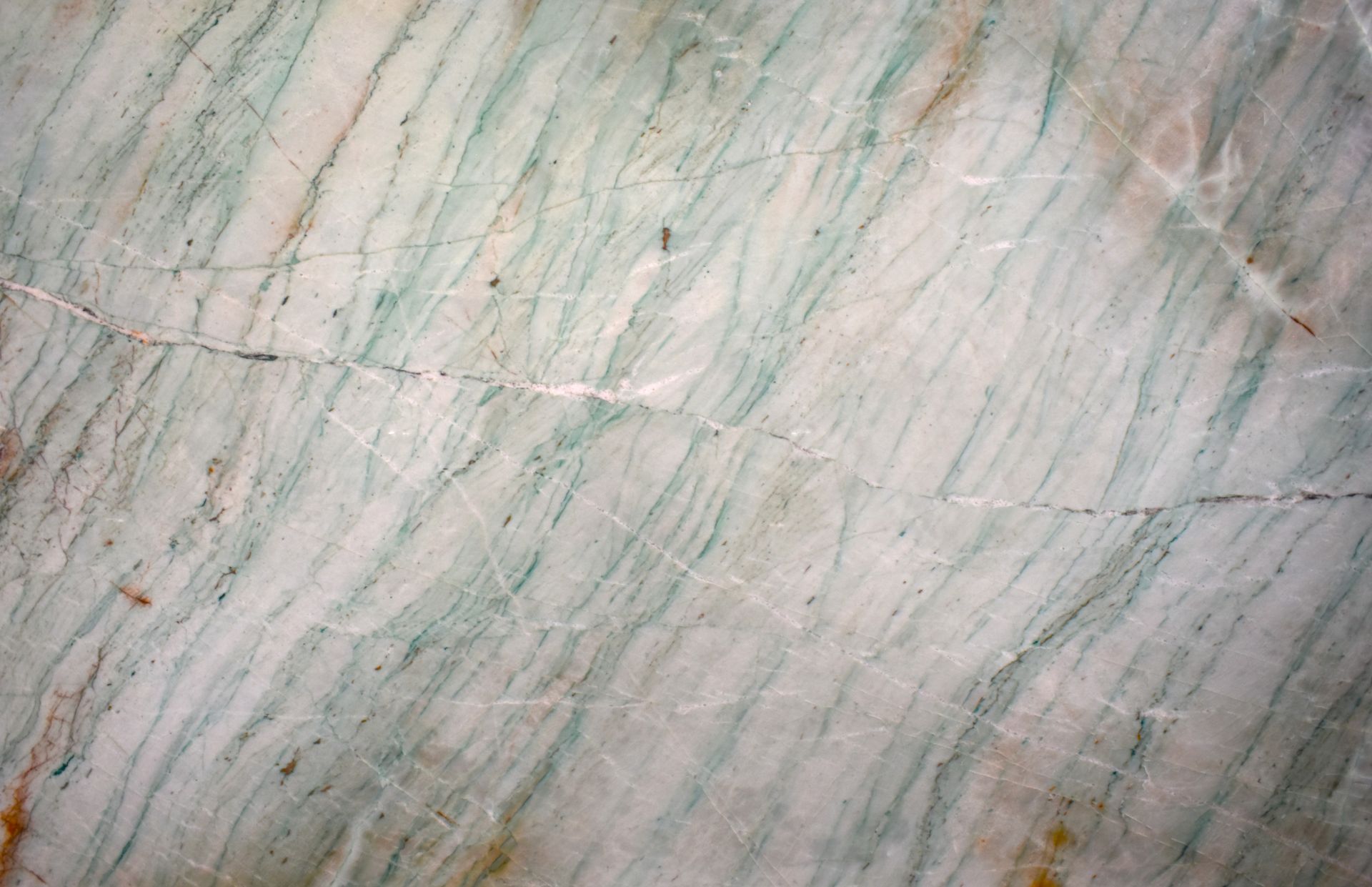 Corian Quartz Calacatta Medallion